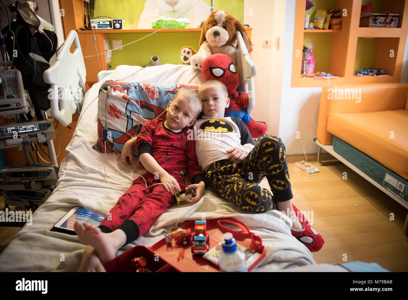 Brothers, four-year-old Ollie (left) and Finley Cripps, six, from ...