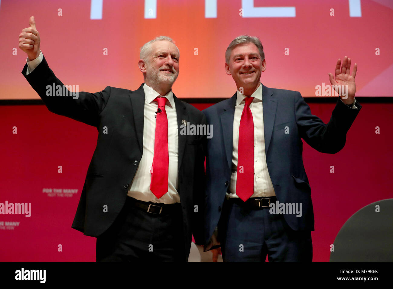 Labour leader Jeremy Corbyn (left) and Scottish Labour leader Richard ...