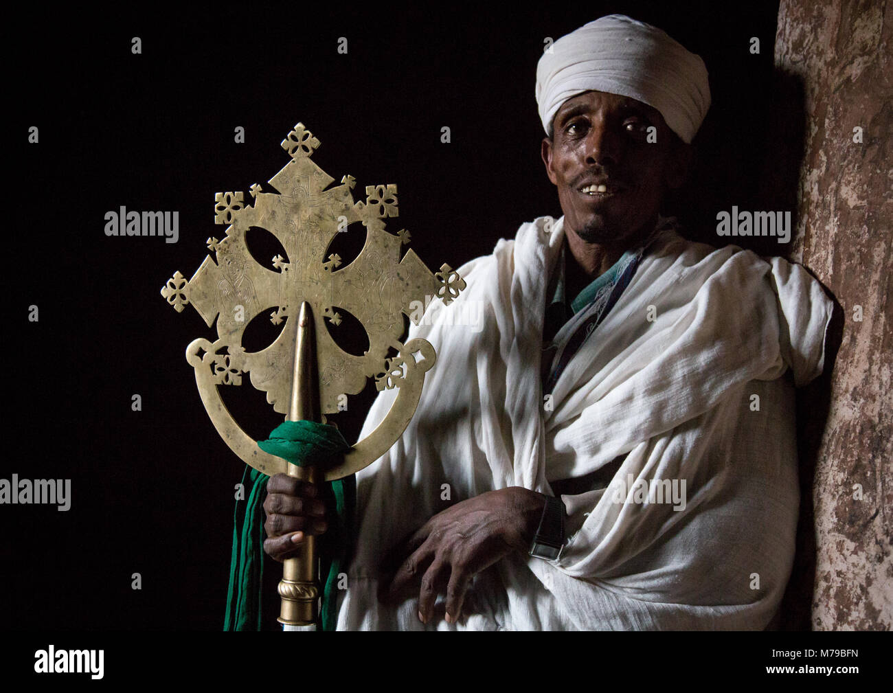 Black man dark african darkness hi-res stock photography and images - Alamy
