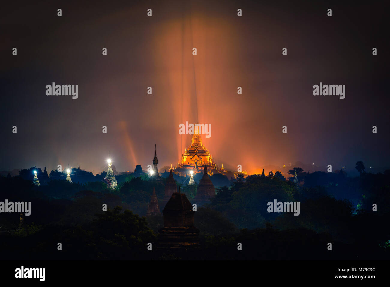 Old bagan night sky hi-res stock photography and images - Alamy