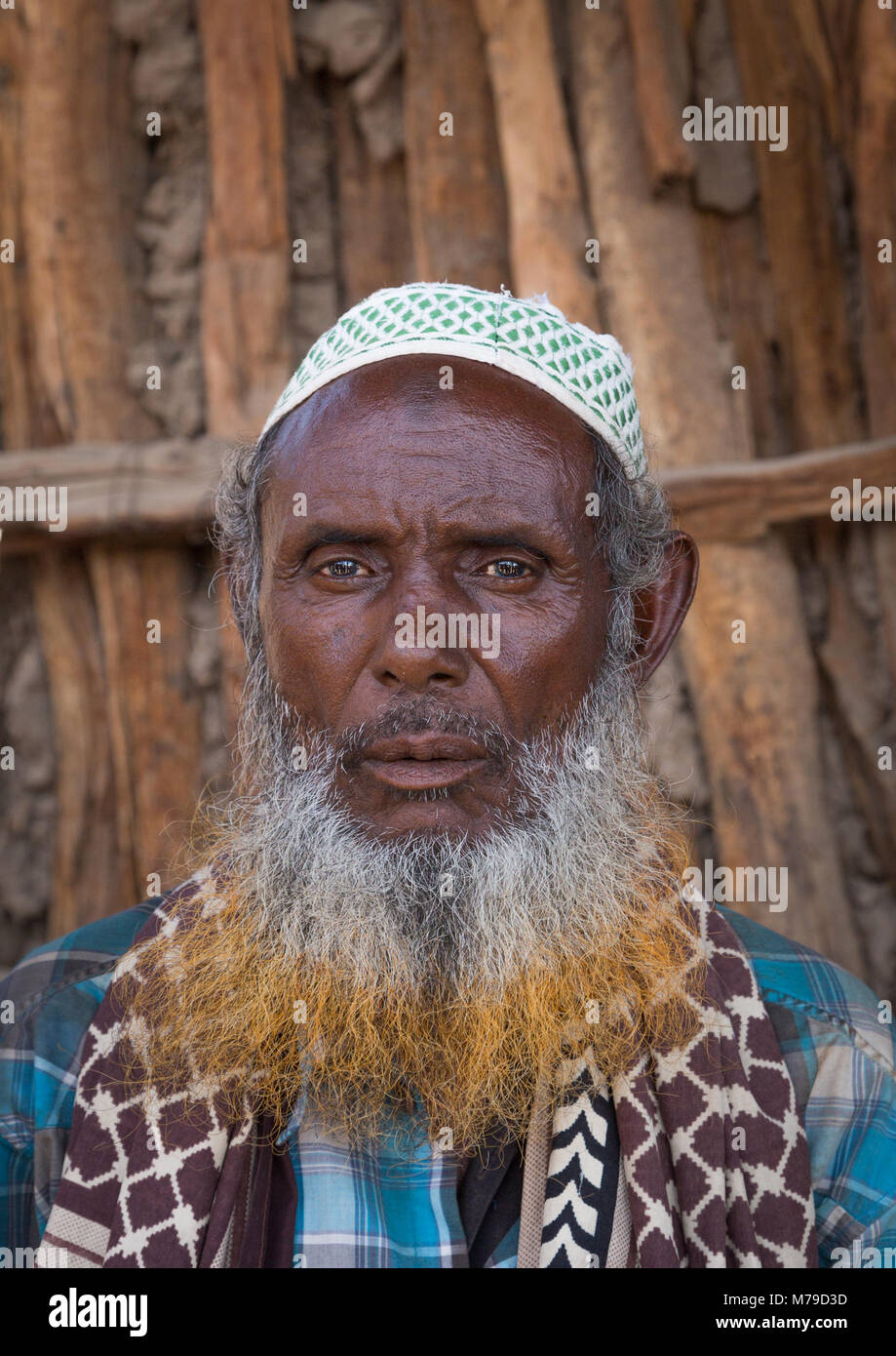 Muslim man tinted beard traditional hi-res stock photography and images ...
