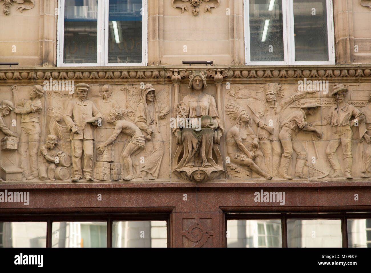 Bas relief sculptures hi-res stock photography and images - Alamy