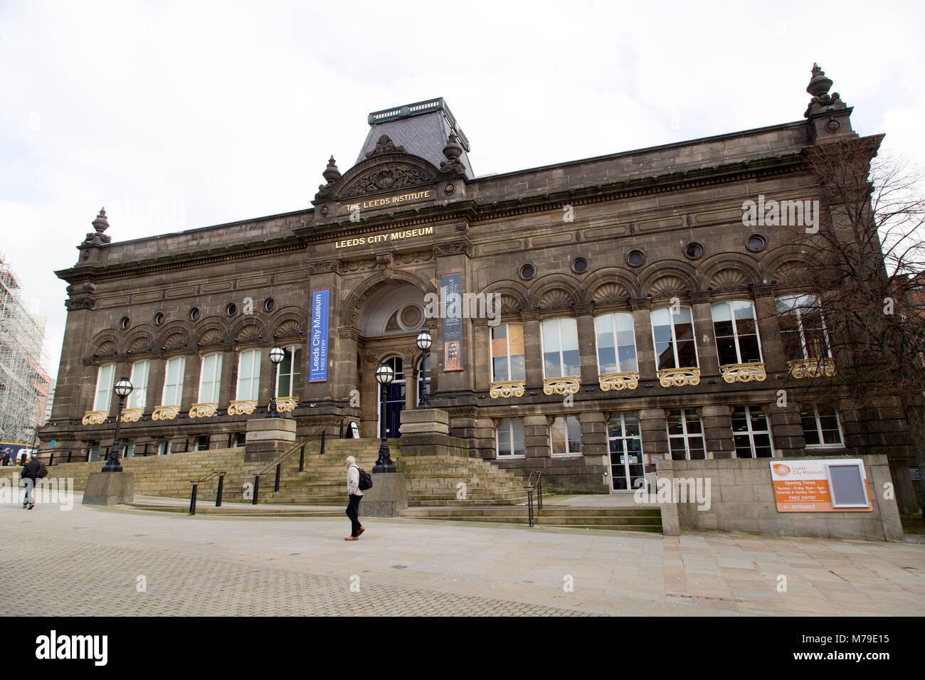 Leeds city museum hi-res stock photography and images - Alamy