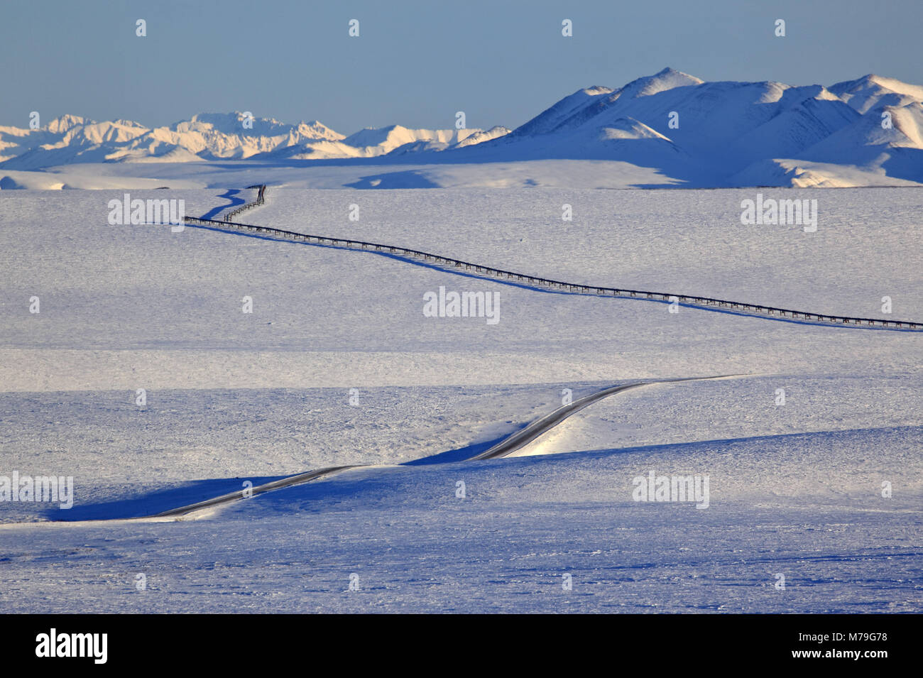 North slope pipeline hi-res stock photography and images - Alamy