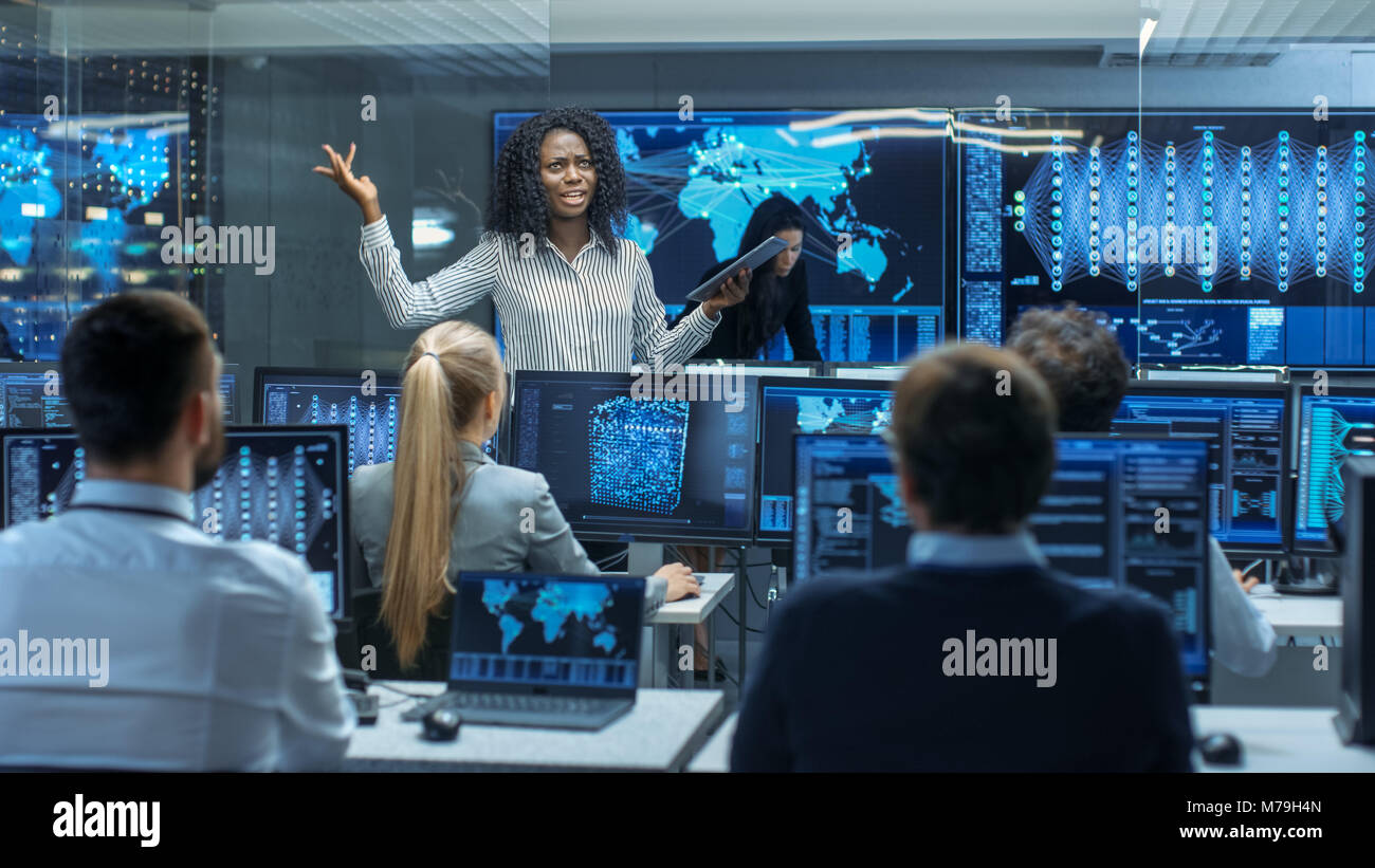 Machine learning system hi-res stock photography and images - Alamy