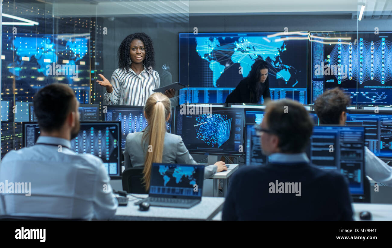 Machine learning system hi-res stock photography and images - Alamy