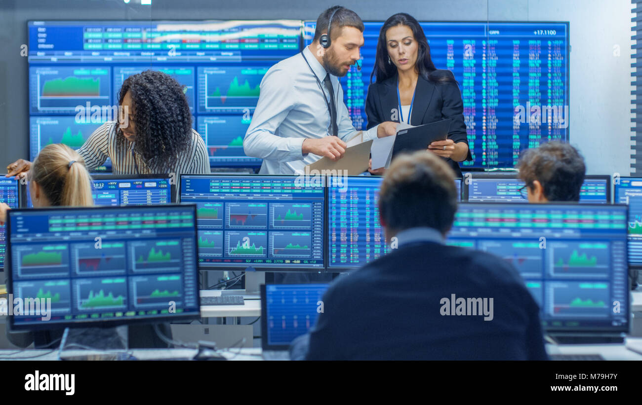 Stock market monitoring hi-res stock photography and images - Alamy