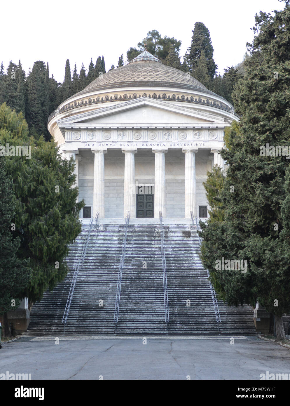 Monumental cemetery of staglieno hi-res stock photography and images ...