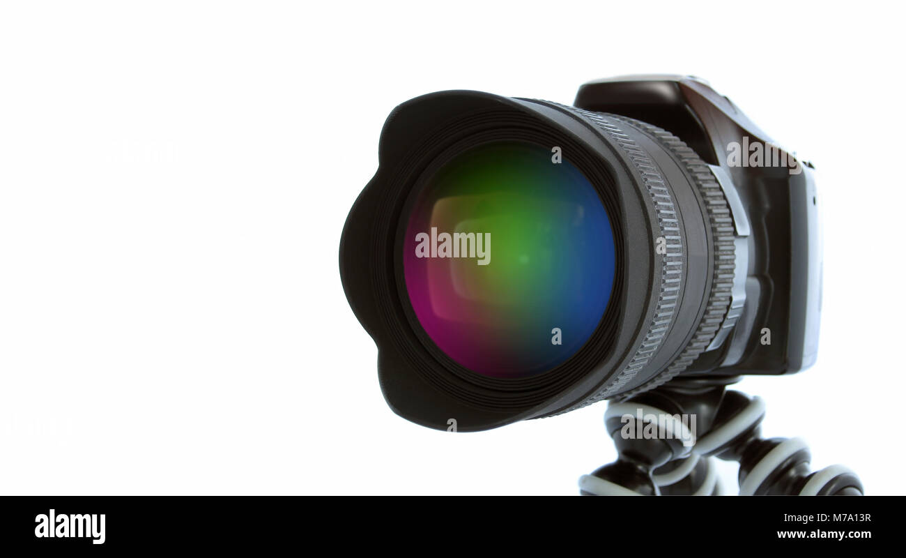 professional photo camera with big wide lens isolated on white ...