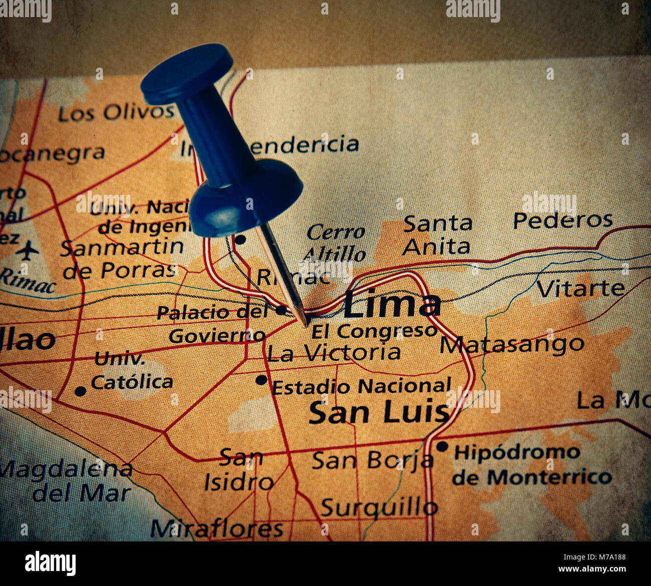 Vintage street street road road map maps hi-res stock photography and ...