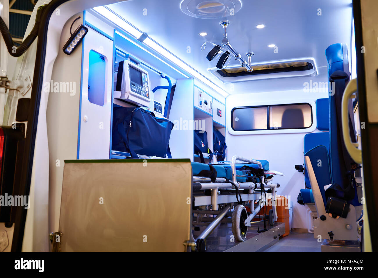 Ambulance rear hi-res stock photography and images - Alamy