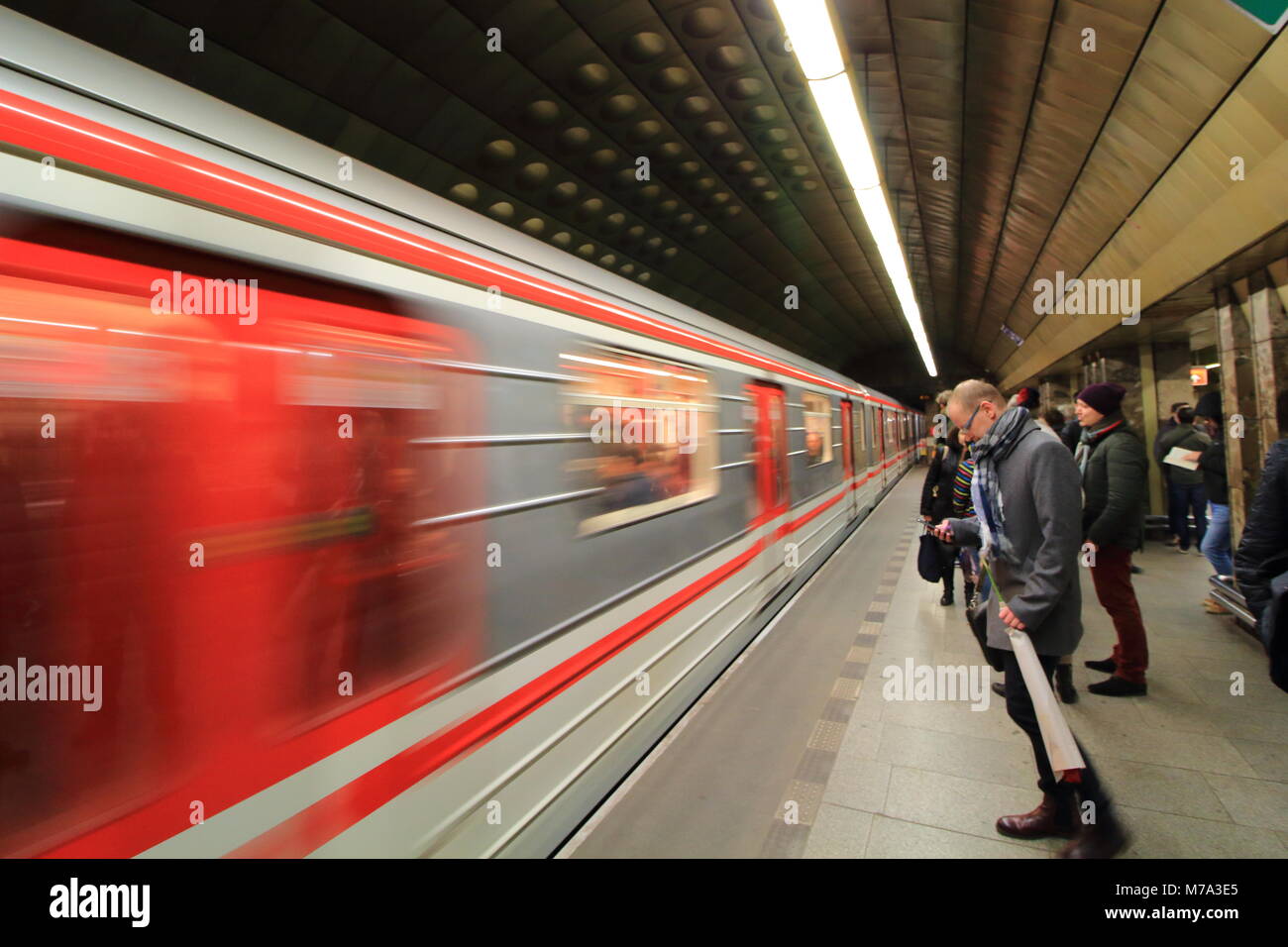 Mexico city metro subway train hi-res stock photography and images - Alamy