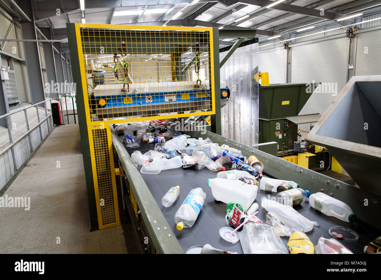 Recycle plant hi-res stock photography and images - Alamy