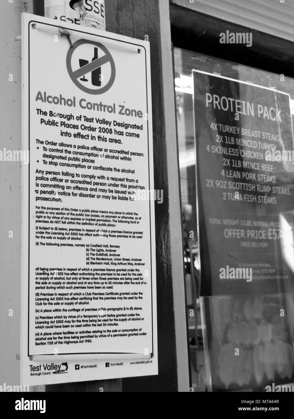 Alcohol control area sign Black and White Stock Photos & Images - Alamy