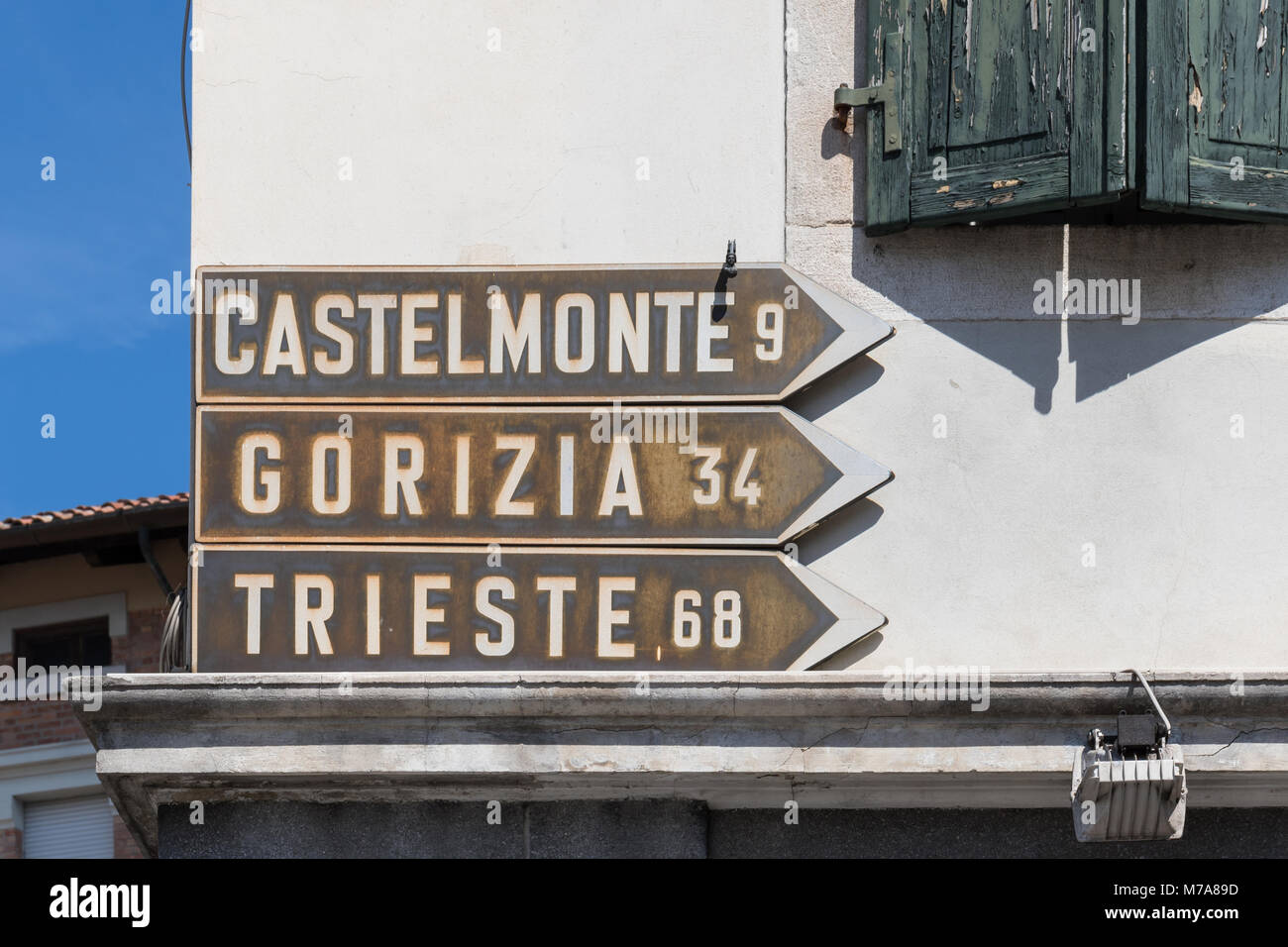 Castelmonte sign hi-res stock photography and images - Alamy