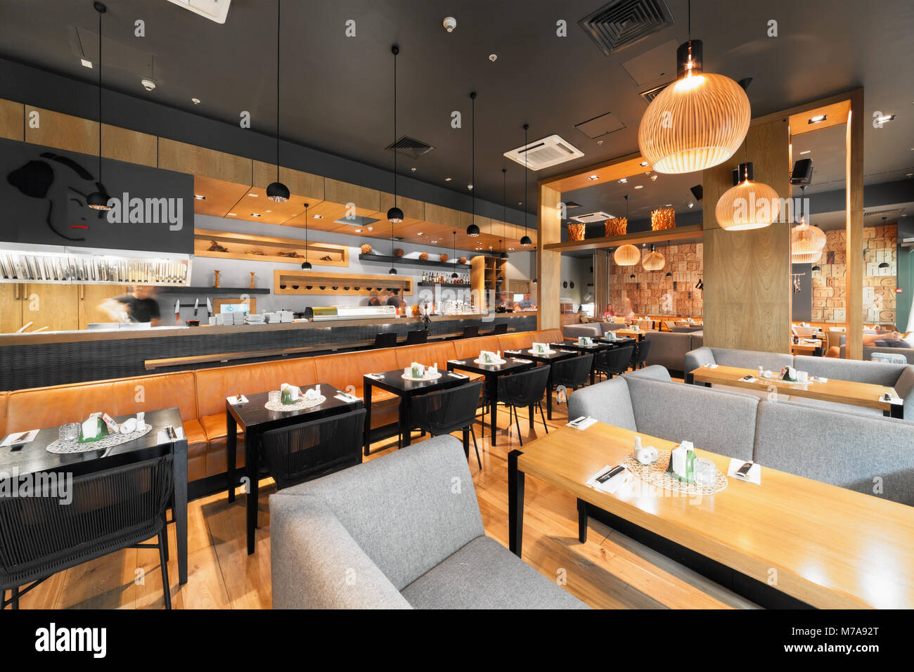 MOSCOW - AUGUST 2014: Interior of a Japanese restaurant bar and lounge ...