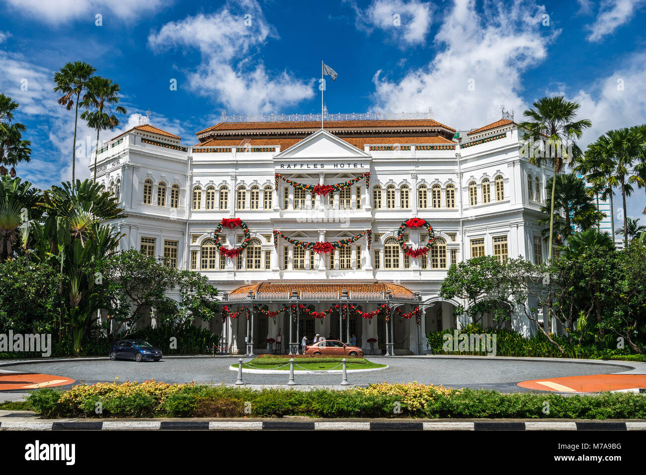 Singapore - The famous Raffles Hotel Stock Photo - Alamy