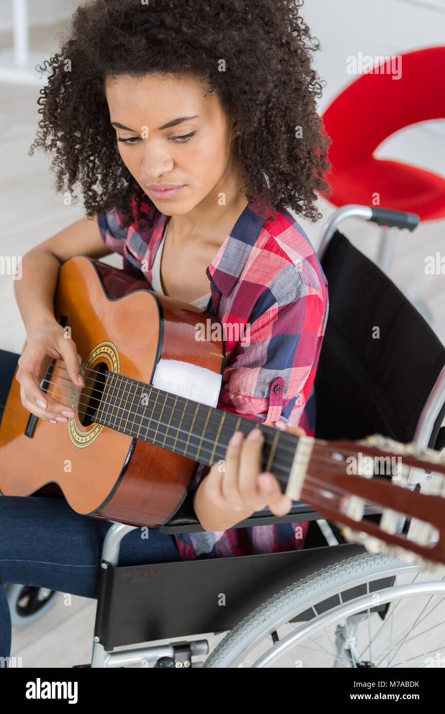 Teenager student handicapped hi-res stock photography and images - Alamy