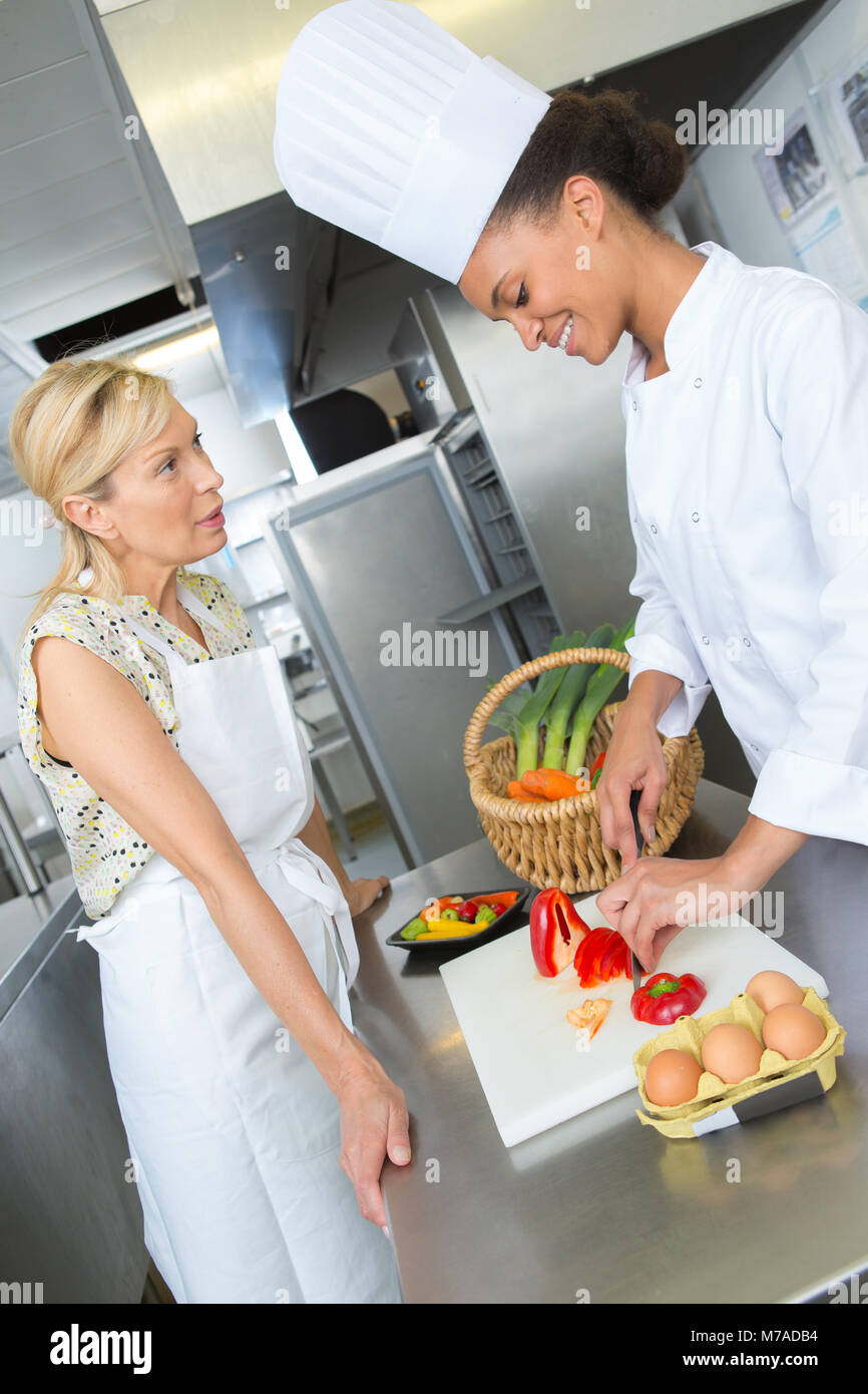 Bain marie kitchen hi-res stock photography and images - Alamy