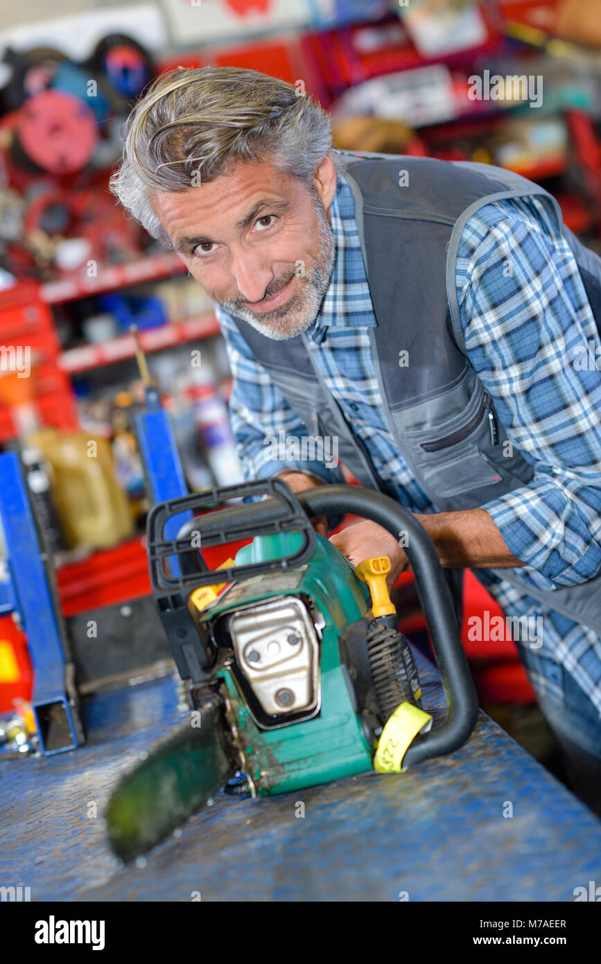 damage in the chain saw Stock Photo - Alamy