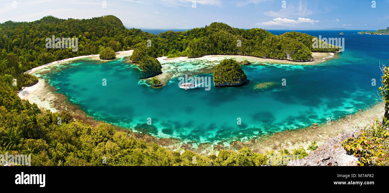Raja ampat islands water aerial High Resolution Stock Photography and ...