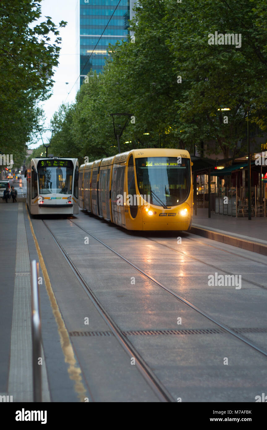 Trams In Melbourne Stock Photo - Alamy