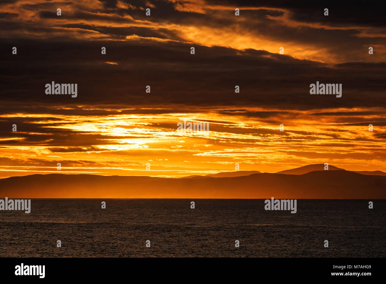 Sundown to the coast of portrush hi-res stock photography and images ...