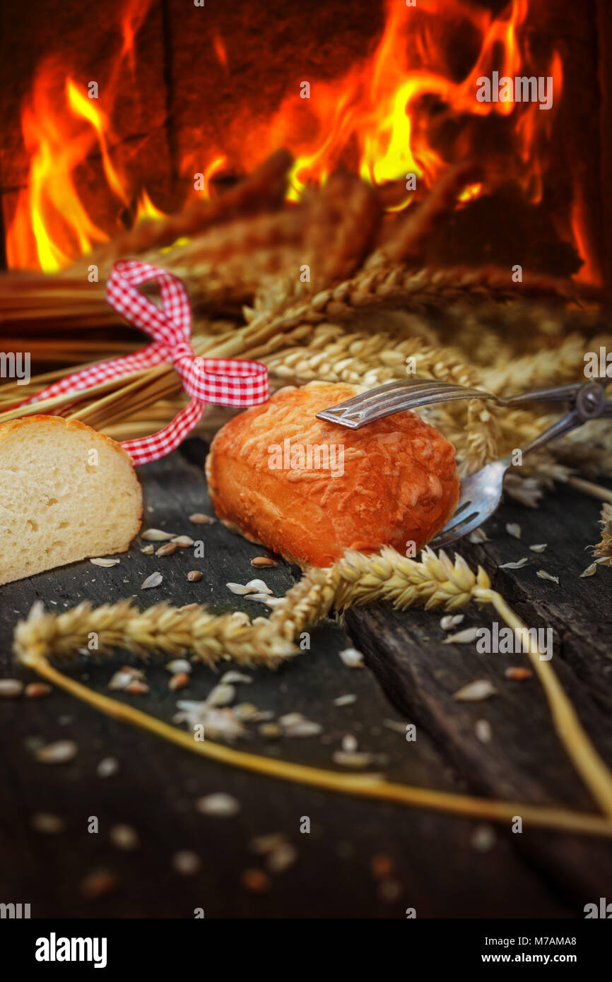 Bread buns in oven hi-res stock photography and images - Alamy