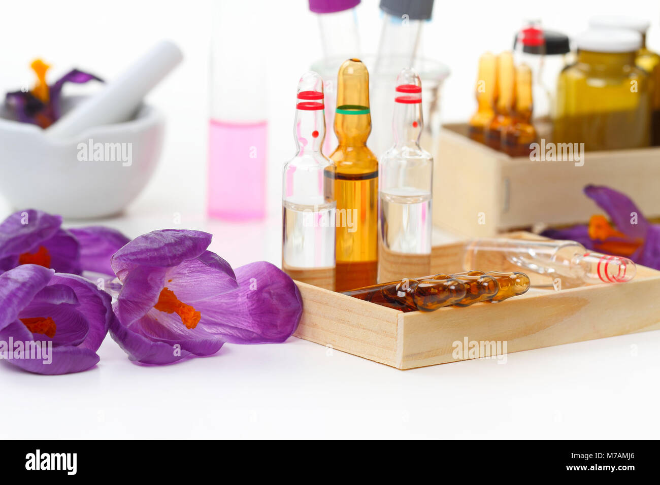 Laboratory bench hi-res stock photography and images - Alamy