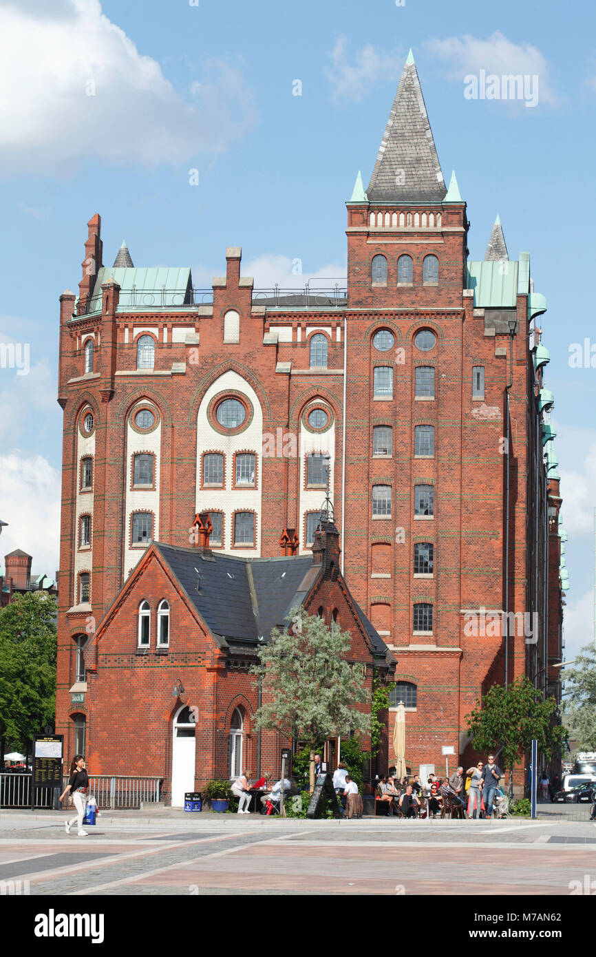 Historical Speichergebäude (building), Fleetschlösschen, warehouse ...