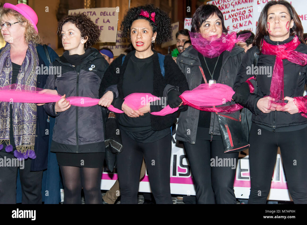 Naples, Italy. 08th Mar, 2018. The women of Naples took to the streets ...