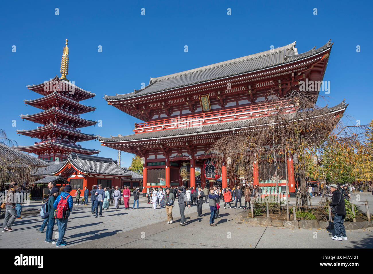 Nakamise street sensoji temple hi-res stock photography and images - Alamy
