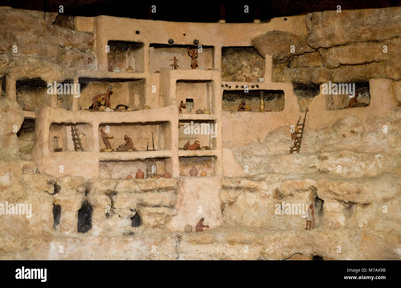 Montezuma castle hi-res stock photography and images - Alamy
