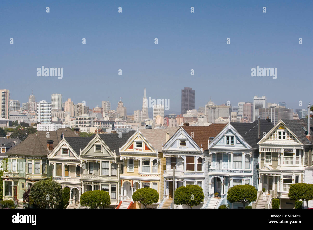 Victorian style houses in a city, Alamo Square, Painted Ladies, San ...