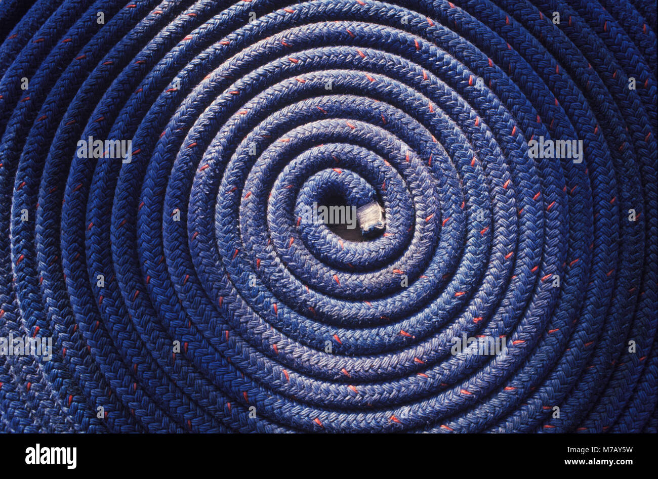 Rope in a pattern hi-res stock photography and images - Alamy