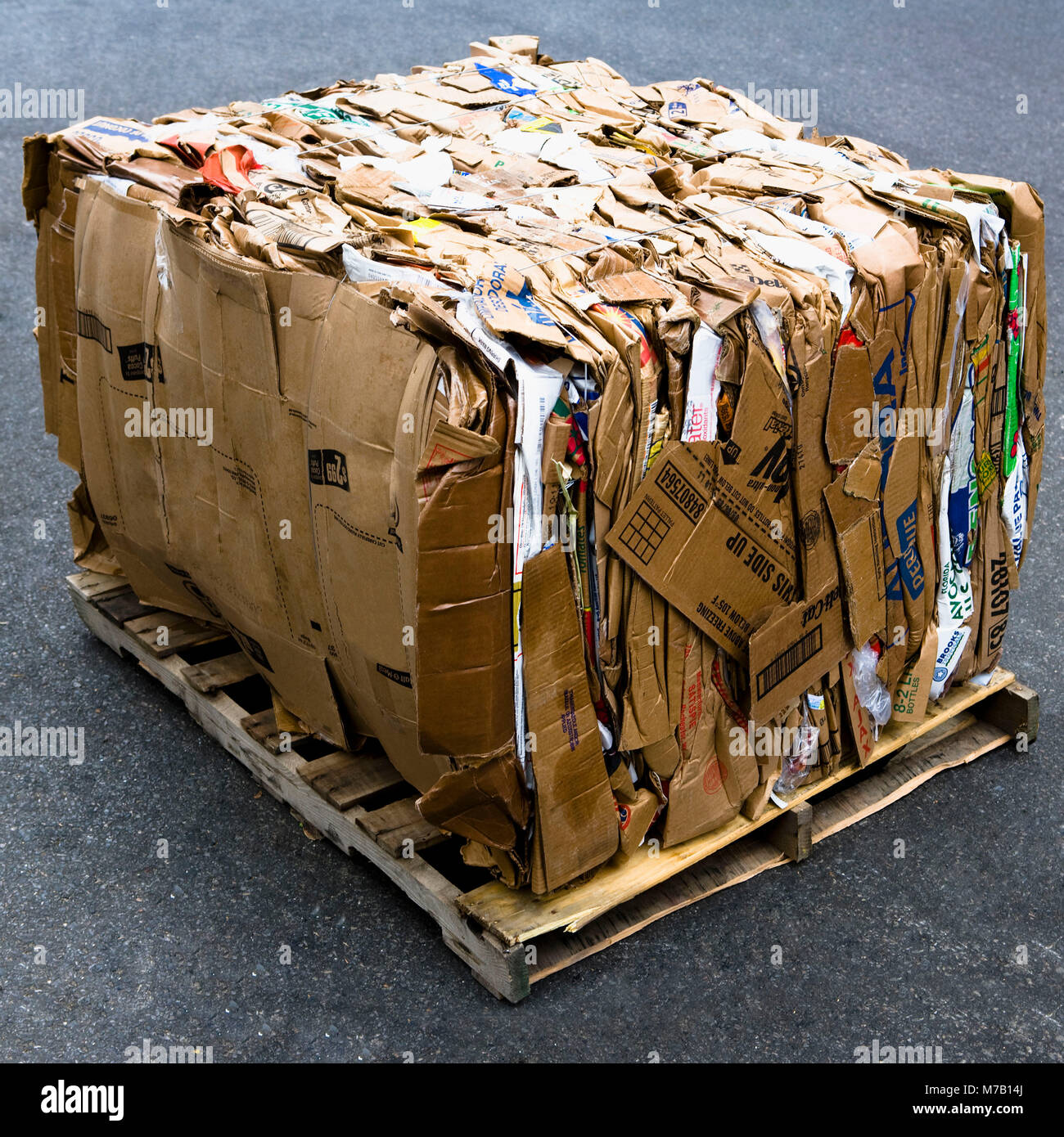 Garbage photographs hi-res stock photography and images - Alamy
