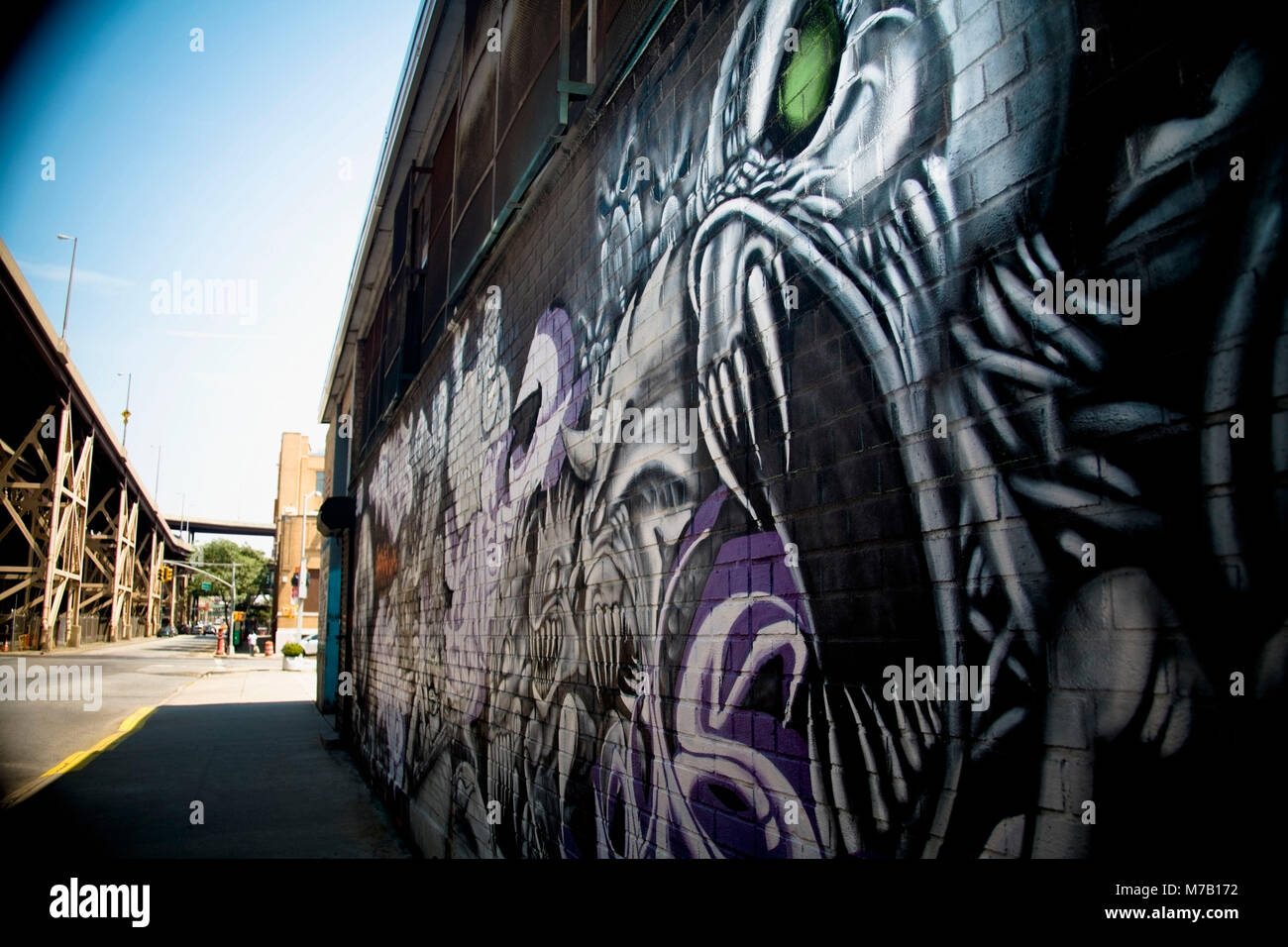 Queens graffiti hi-res stock photography and images - Alamy