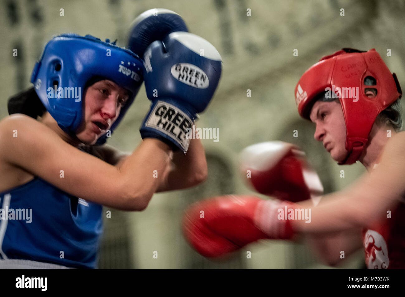 Varsity match oxford university women hi-res stock photography and ...