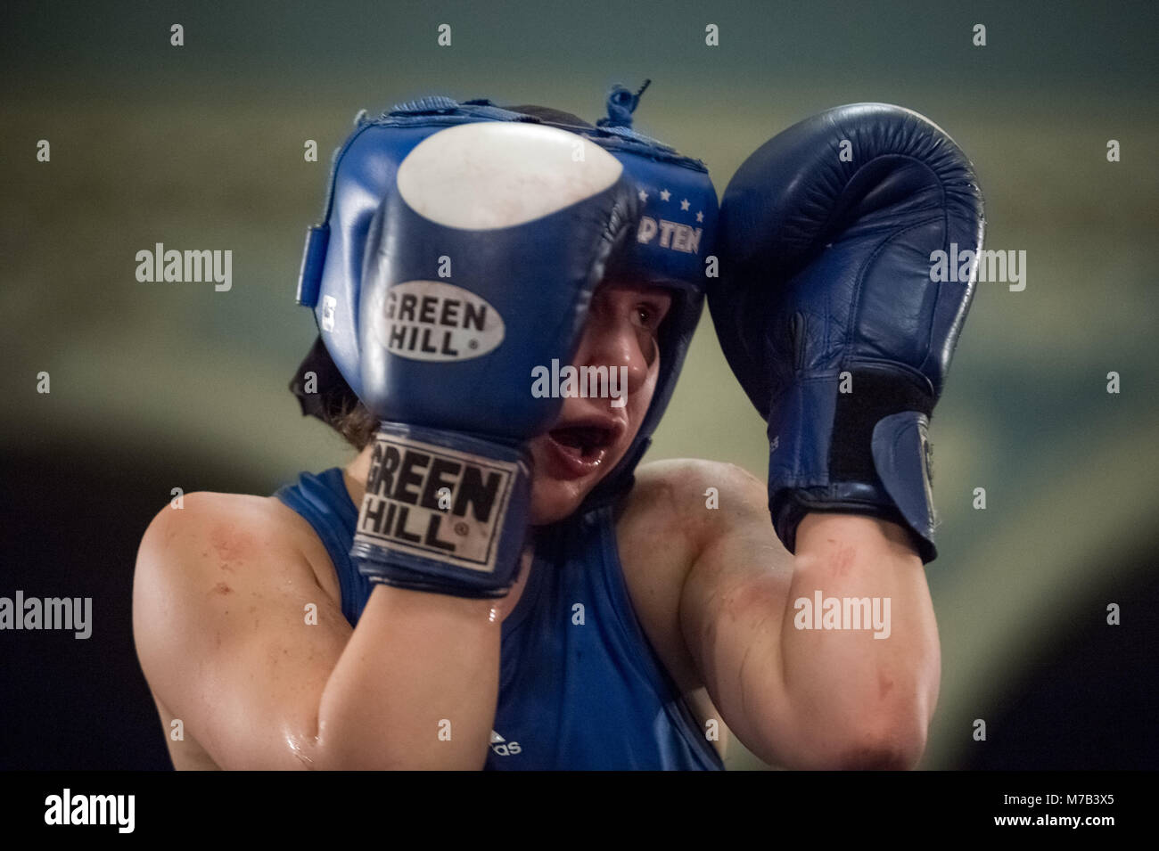 Oxford, UK. 9th March, 2018. Lydia Welham (Blue, Oxford) Women boxers ...