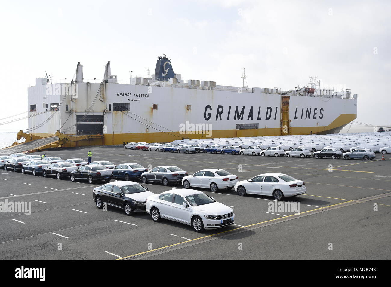 Harbour of Emden, Germany. 9th Mar, 2018. Volkswagen export cars are ...