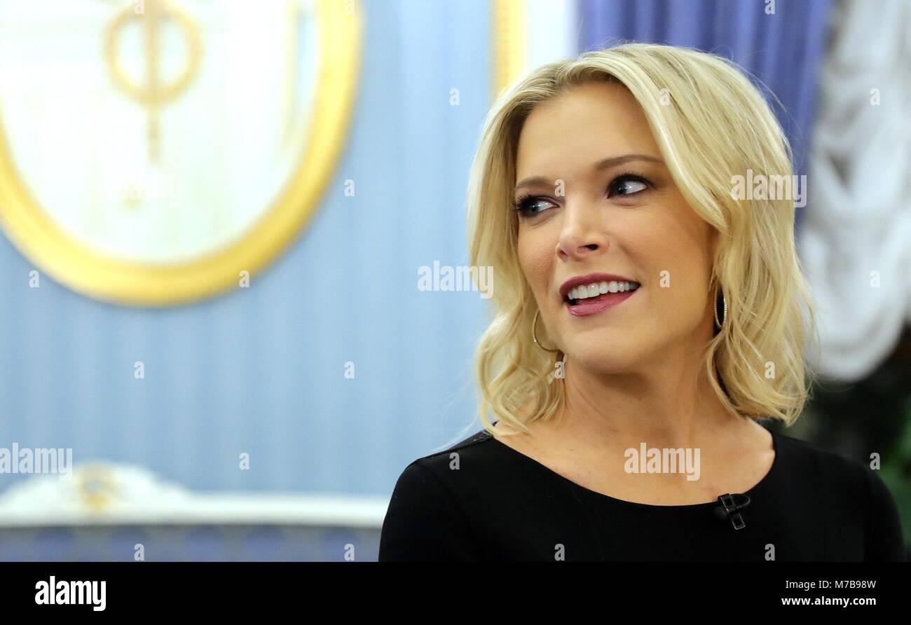 Megyn kelly hi-res stock photography and images - Alamy