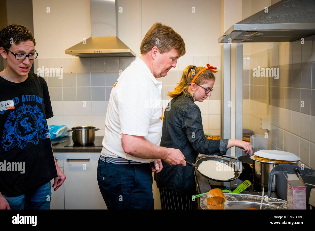 Pijnacker, The Netherlands. 10th Mar, 2018. King Willem-Alexander and ...