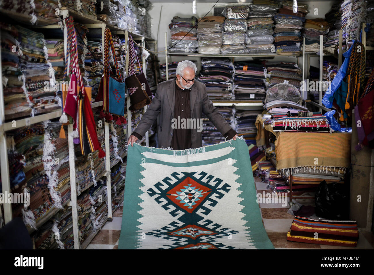 Palestinian store hi-res stock photography and images - Alamy