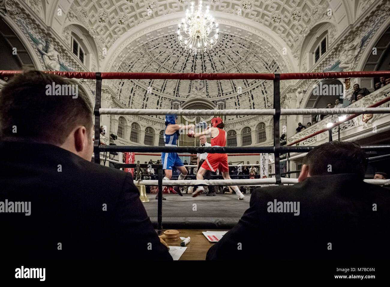 2018 boxing varsity match hi-res stock photography and images - Alamy