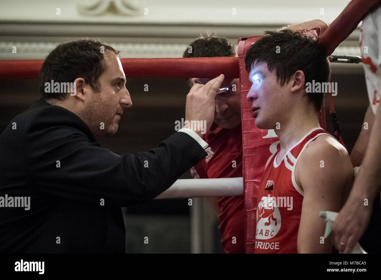 2018 boxing varsity match hi-res stock photography and images - Alamy