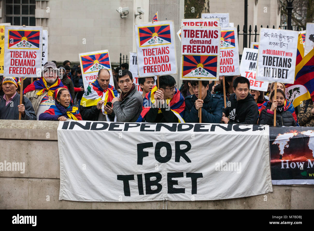 Tibetan independence movement hi-res stock photography and images - Alamy