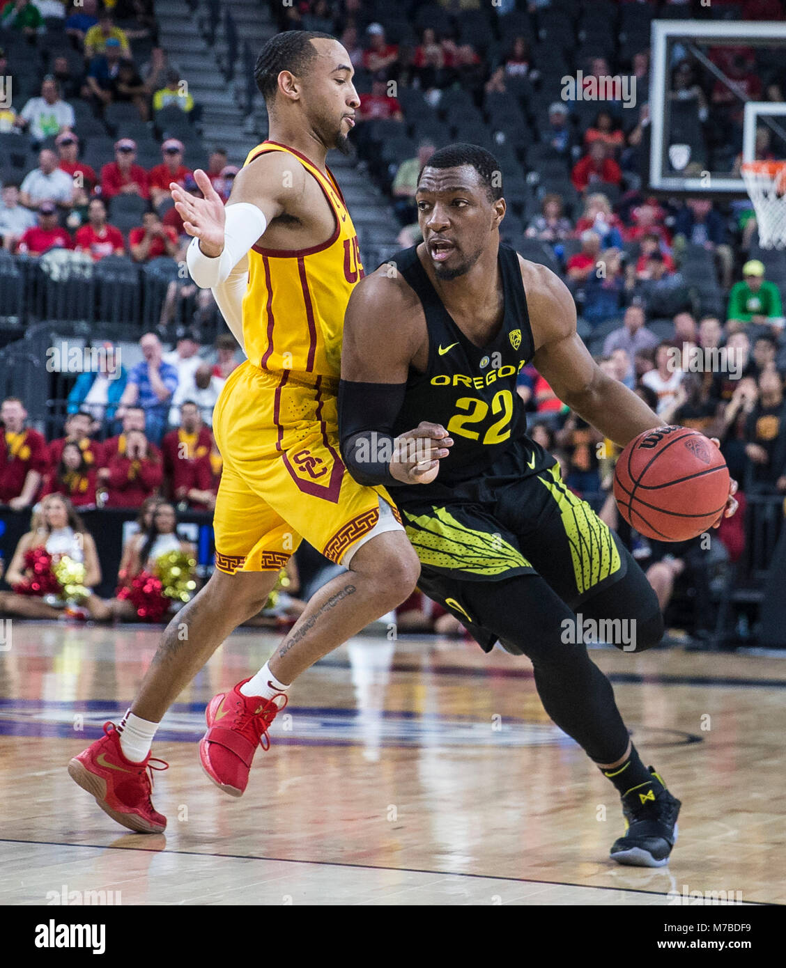 Mar 09 2018 Las Vegas, NV, U.S.A. Oregon Ducks forward MiKyle McIntosh ...