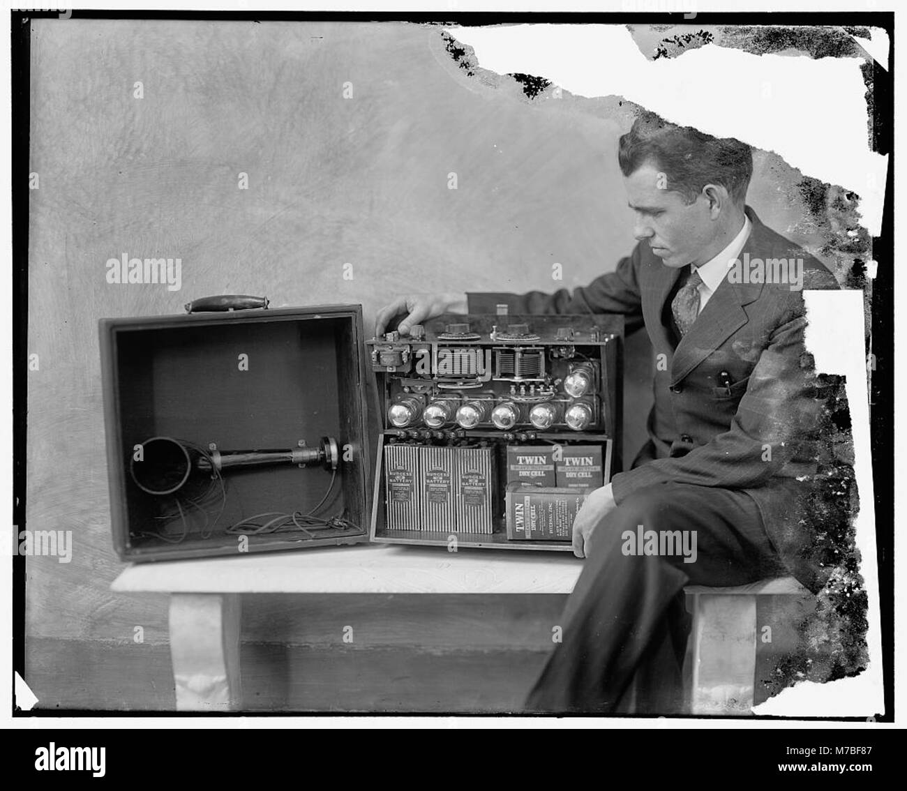 Bureau portable hi-res stock photography and images - Alamy