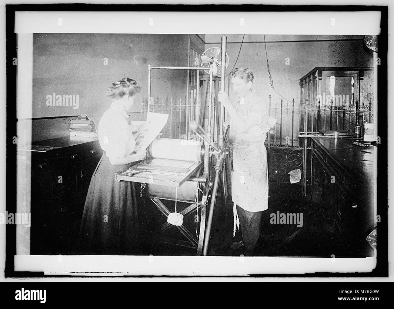 This image shows the Bureau of Engraving and Printing, a U.S ...