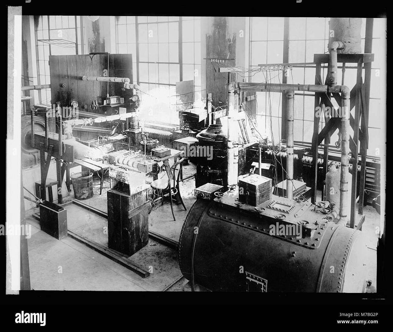 The image shows the Bureau of Standards plant, where airplane radiators ...